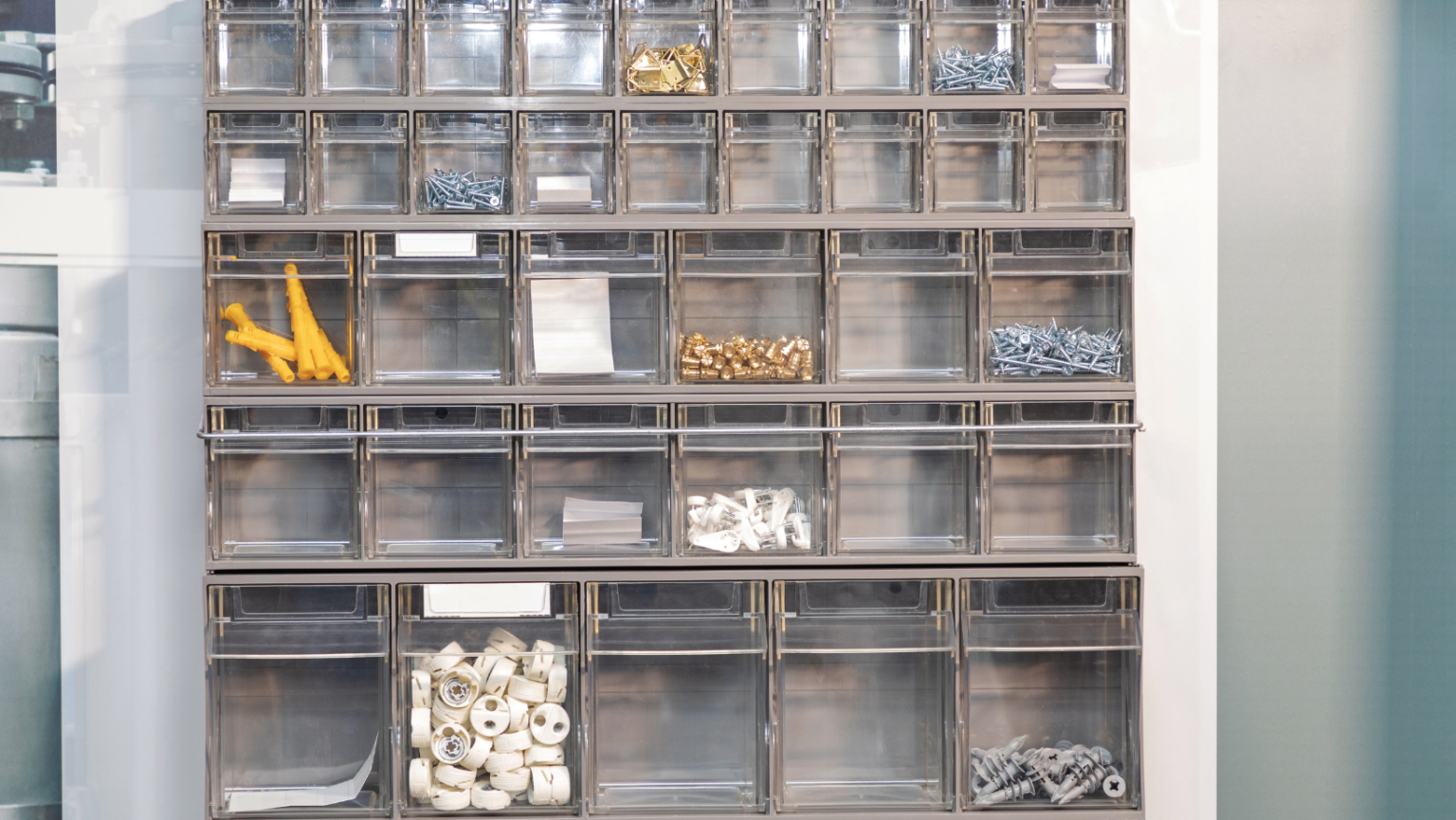 A Comprehensive Guide to Small Parts Storage Solutions - rivenis.net